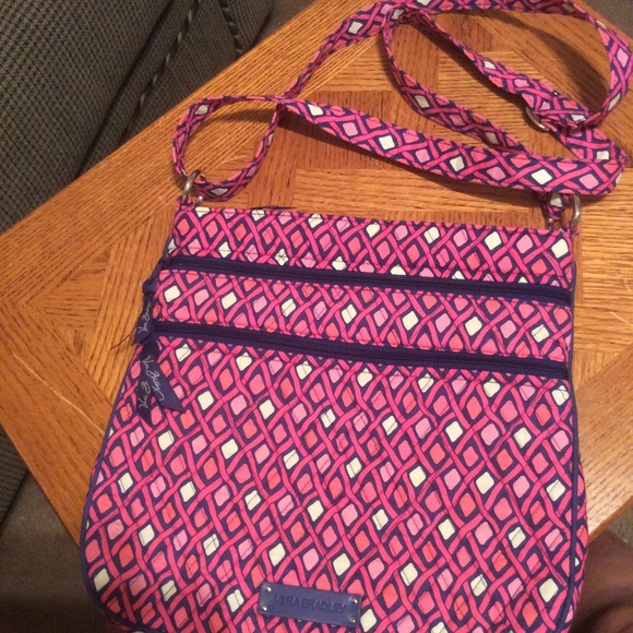 Vera Bradley | Bags | Pretty Vera Bradleycrossbody Purse | Poshmark
